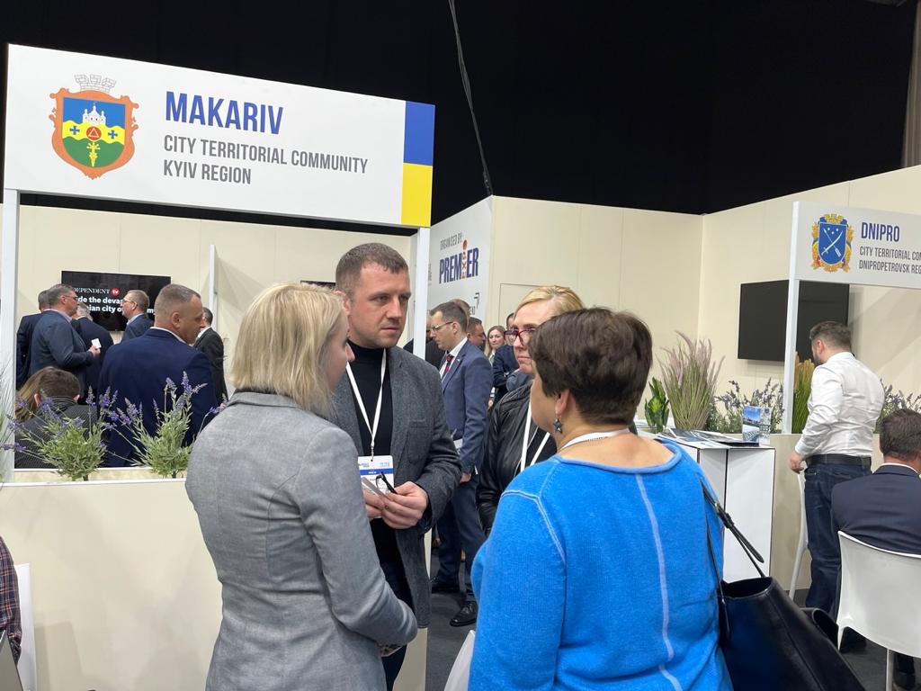 Makariv community: ONOVA GIS HUB as a tool for attracting international funding